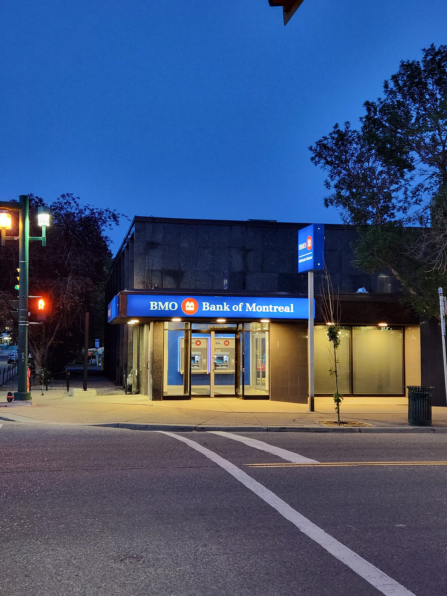 BMO BANK OF MONTREAL - Calgary AB - Hours, Directions, Reviews - Loc8NearMe