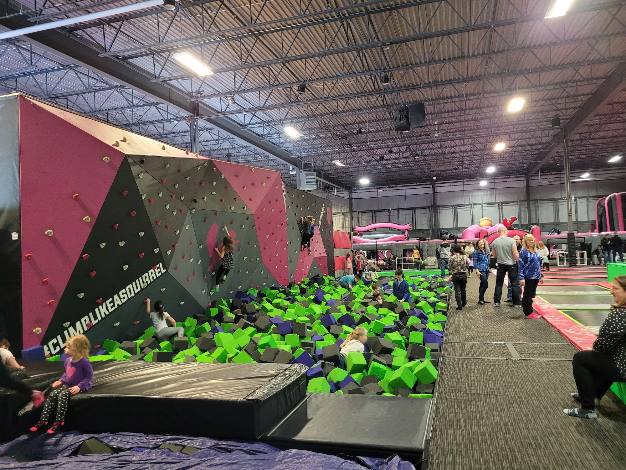 FLYING SQUIRREL TRAMPOLINE PARK NORTH CALGARY - Calgary AB - Hours ...