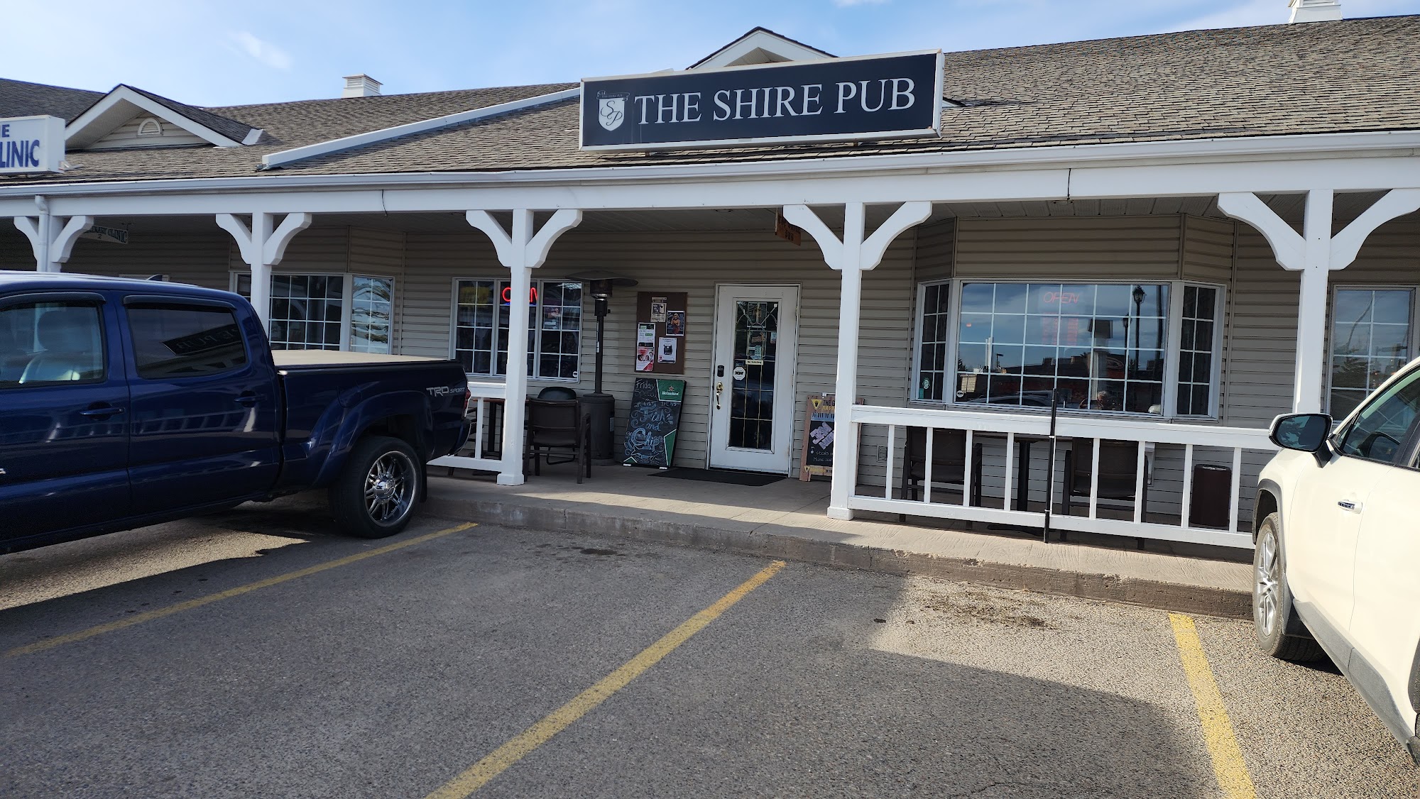 THE SHIRE PUB, Cochrane - Reviews (52), Photos - Restaurantji