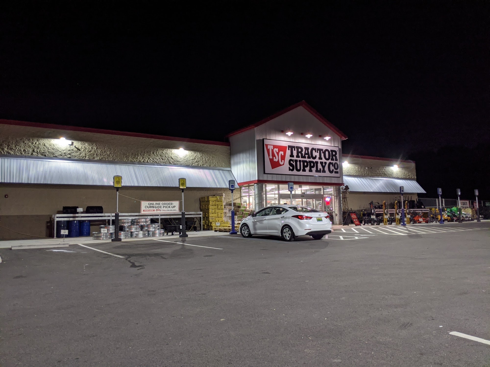 TRACTOR SUPPLY CO. - 2801 Fairground Rd, Decatur AL - Hours, Directions ...