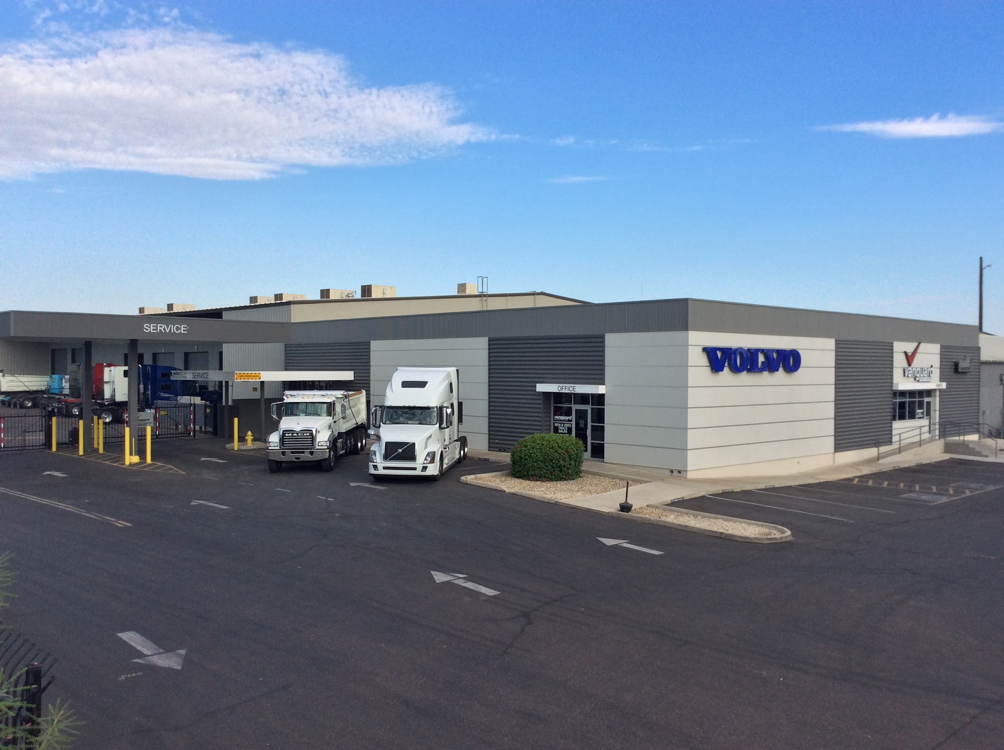 VANGUARD TRUCK CENTERS - PHOENIX MACK VOLVO - Phoenix AZ - Hours ...