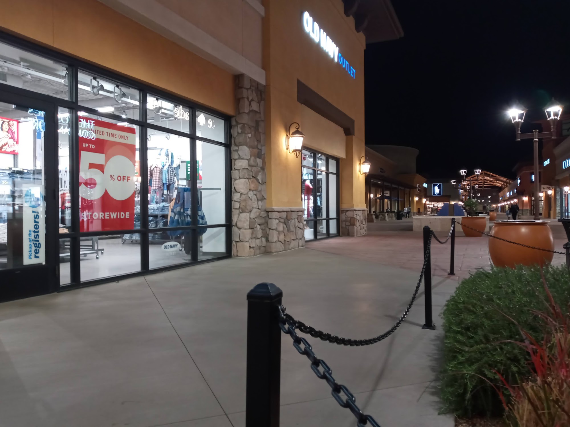 OUTLETS AT TEJON - Arvin CA - Hours, Directions, Reviews - Loc8NearMe