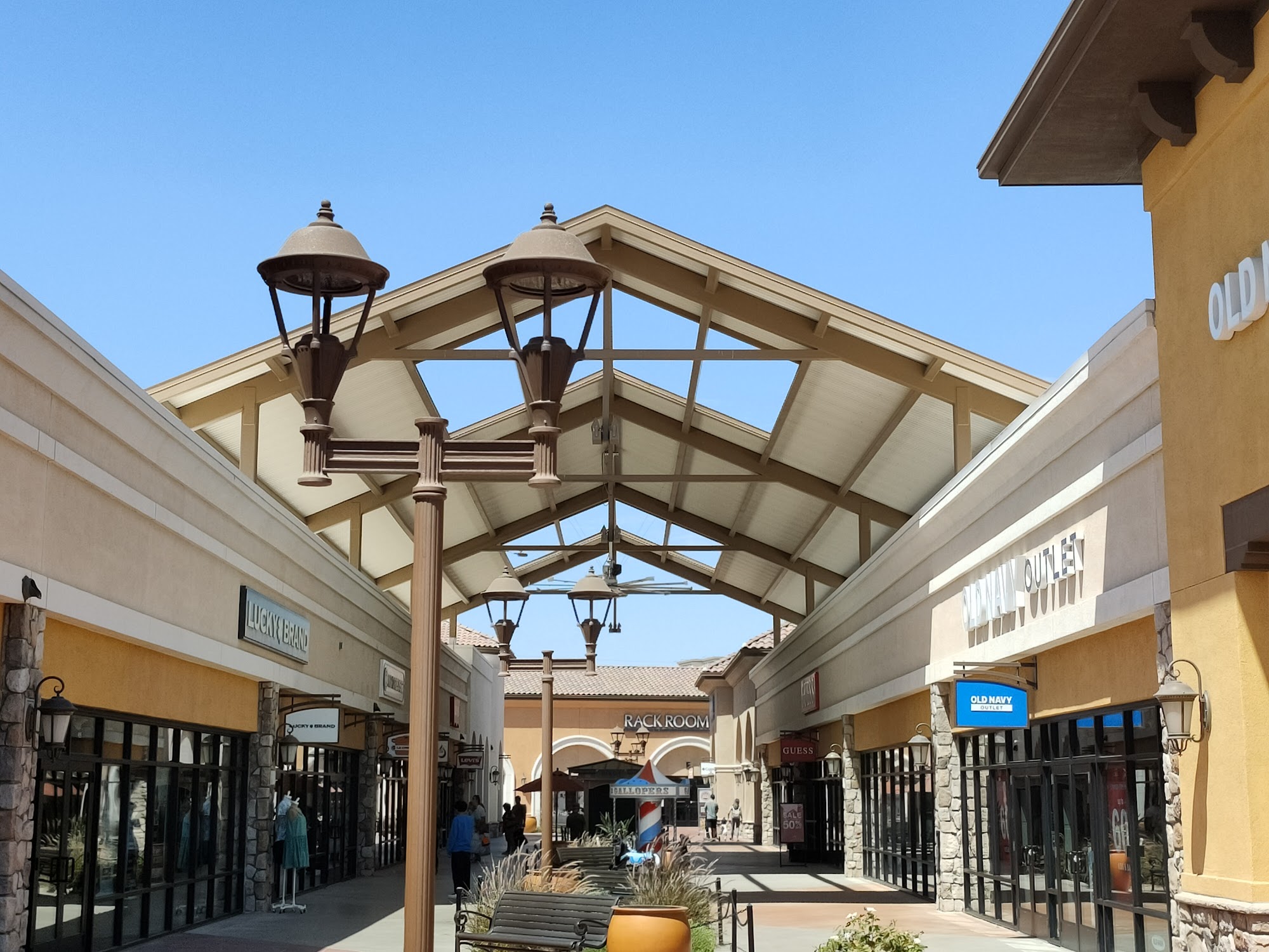OUTLETS AT TEJON - Arvin CA - Hours, Directions, Reviews - Loc8NearMe