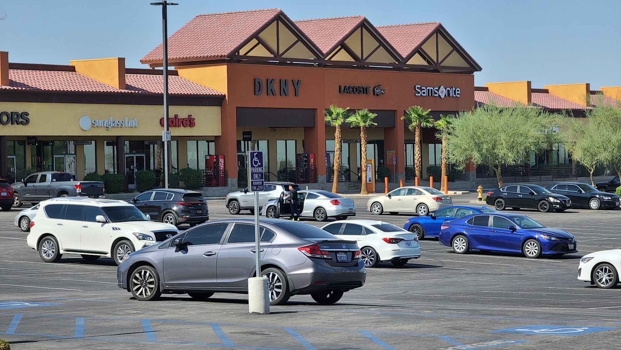 OUTLETS AT BARSTOW - Barstow CA - Hours, Directions, Reviews - Loc8NearMe