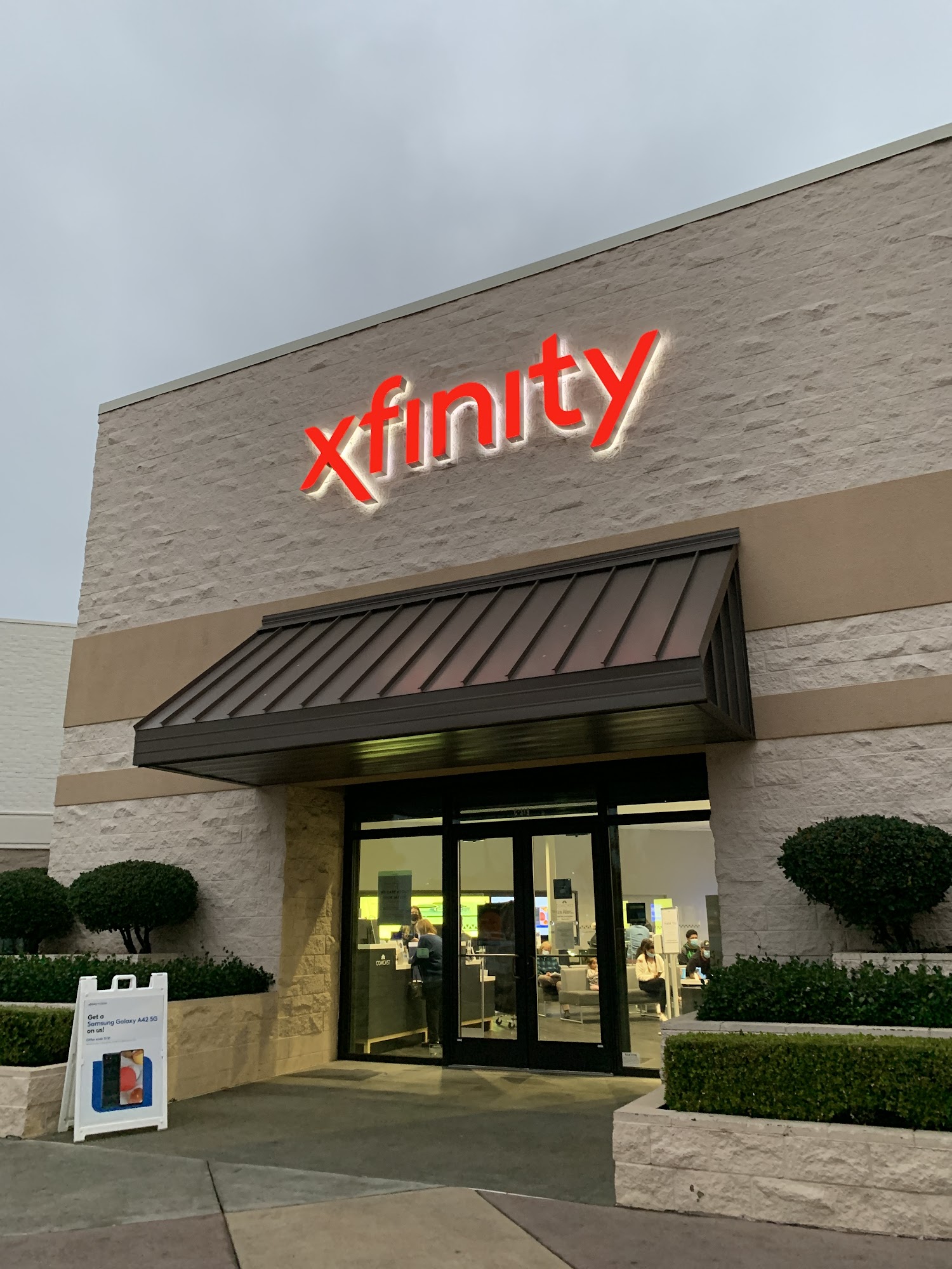 XFINITY STORE BY COMCAST - 1950 E 20th St Unit C319, Chico CA - Hours ...