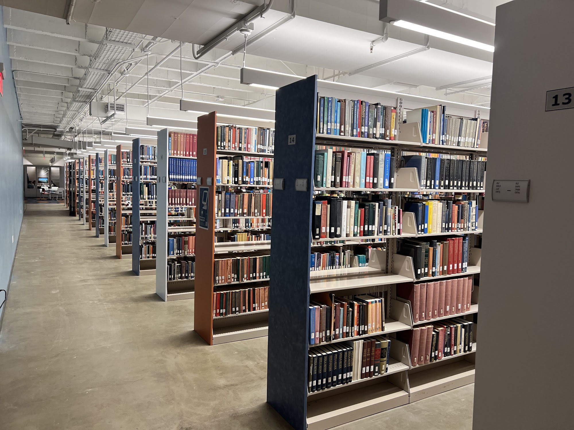 POLLAK LIBRARY - Fullerton CA - Hours, Directions, Reviews - Loc8NearMe