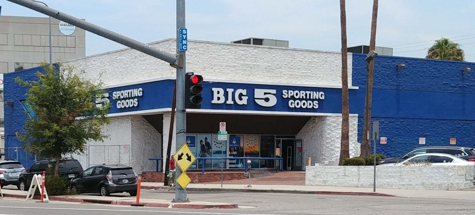 BIG 5 SPORTING GOODS - 6601 Wilshire Blvd, Los Angeles CA - Hours ...