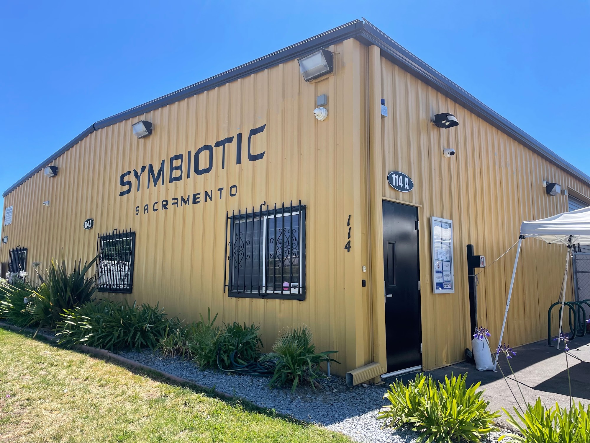 SYMBIOTIC SACRAMENTO - Sacramento CA - Hours, Directions, Reviews ...
