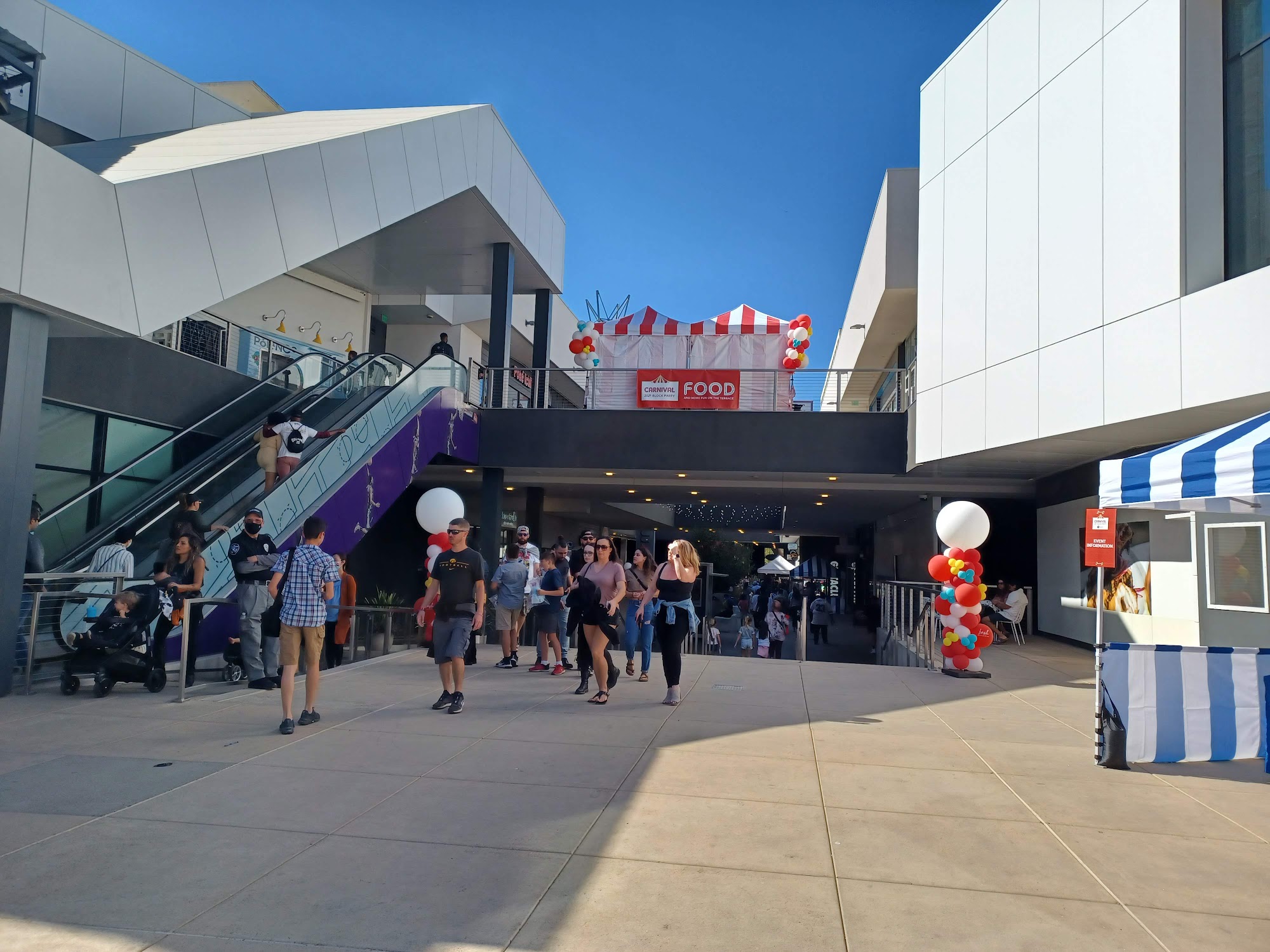 DOCO - DOWNTOWN COMMONS - Sacramento CA - Hours, Directions, Reviews ...