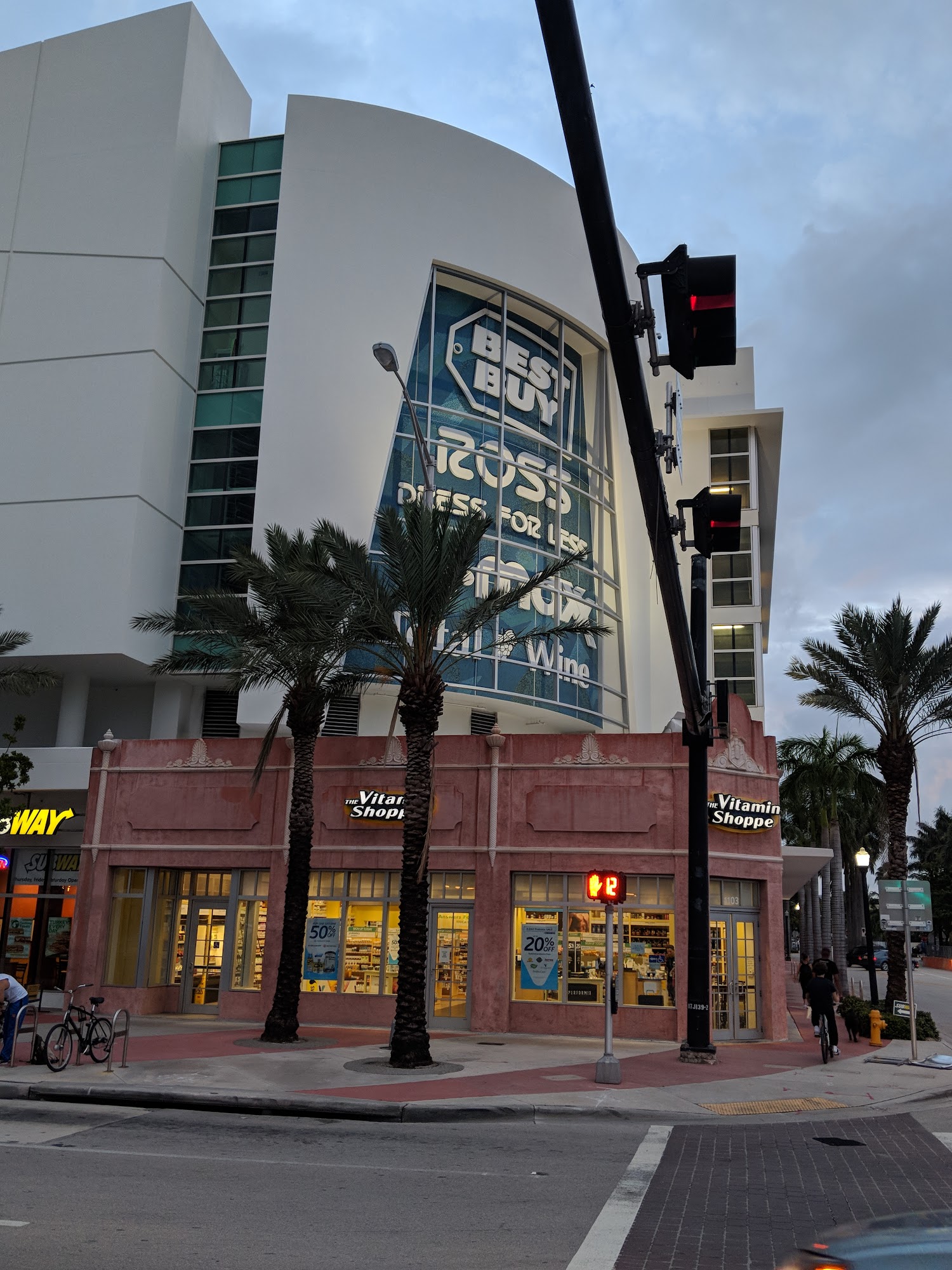 BEST BUY - 1131 5th St, Miami Beach FL - Hours, Directions, Reviews ...