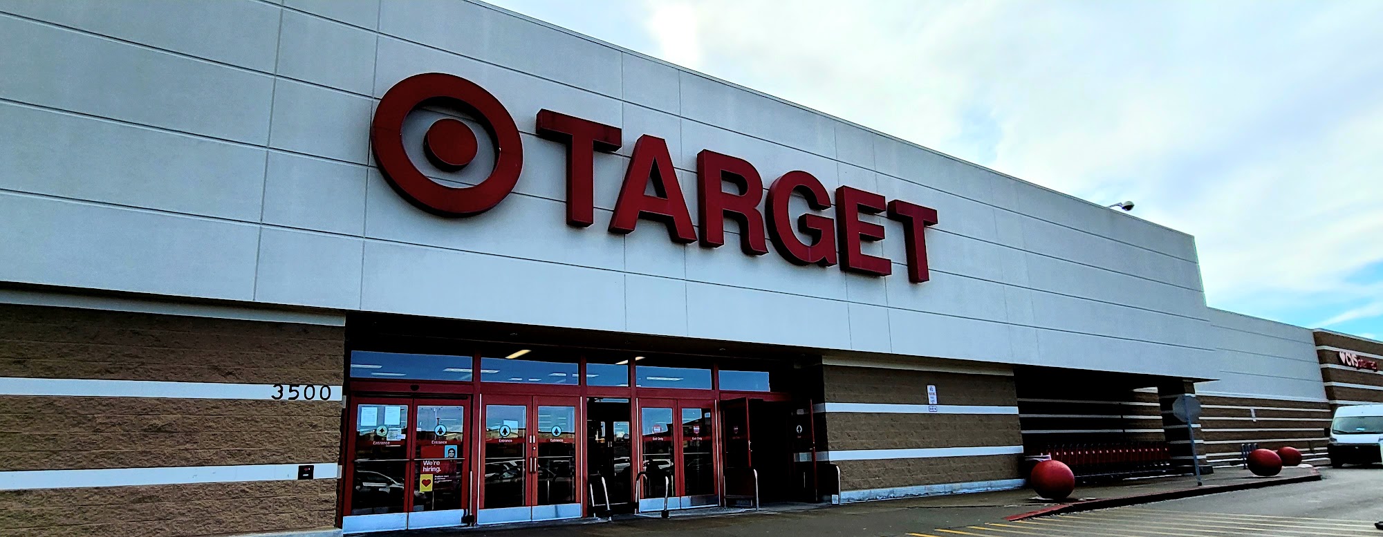 TARGET - 3500 Dodge St, Dubuque IA - Hours, Directions, Reviews ...