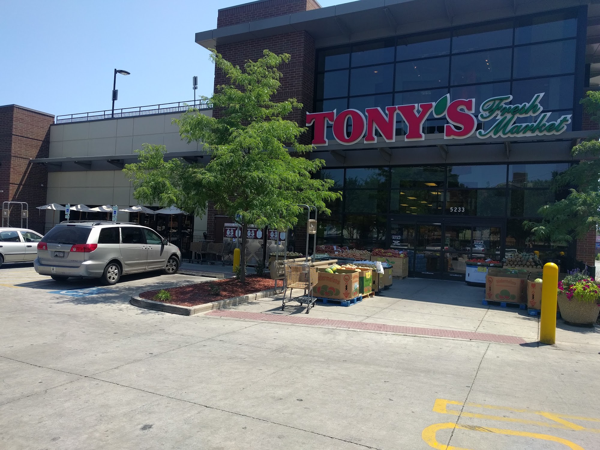 TONY'S FRESH MARKET - Chicago IL - Hours, Directions, Reviews - Loc8NearMe