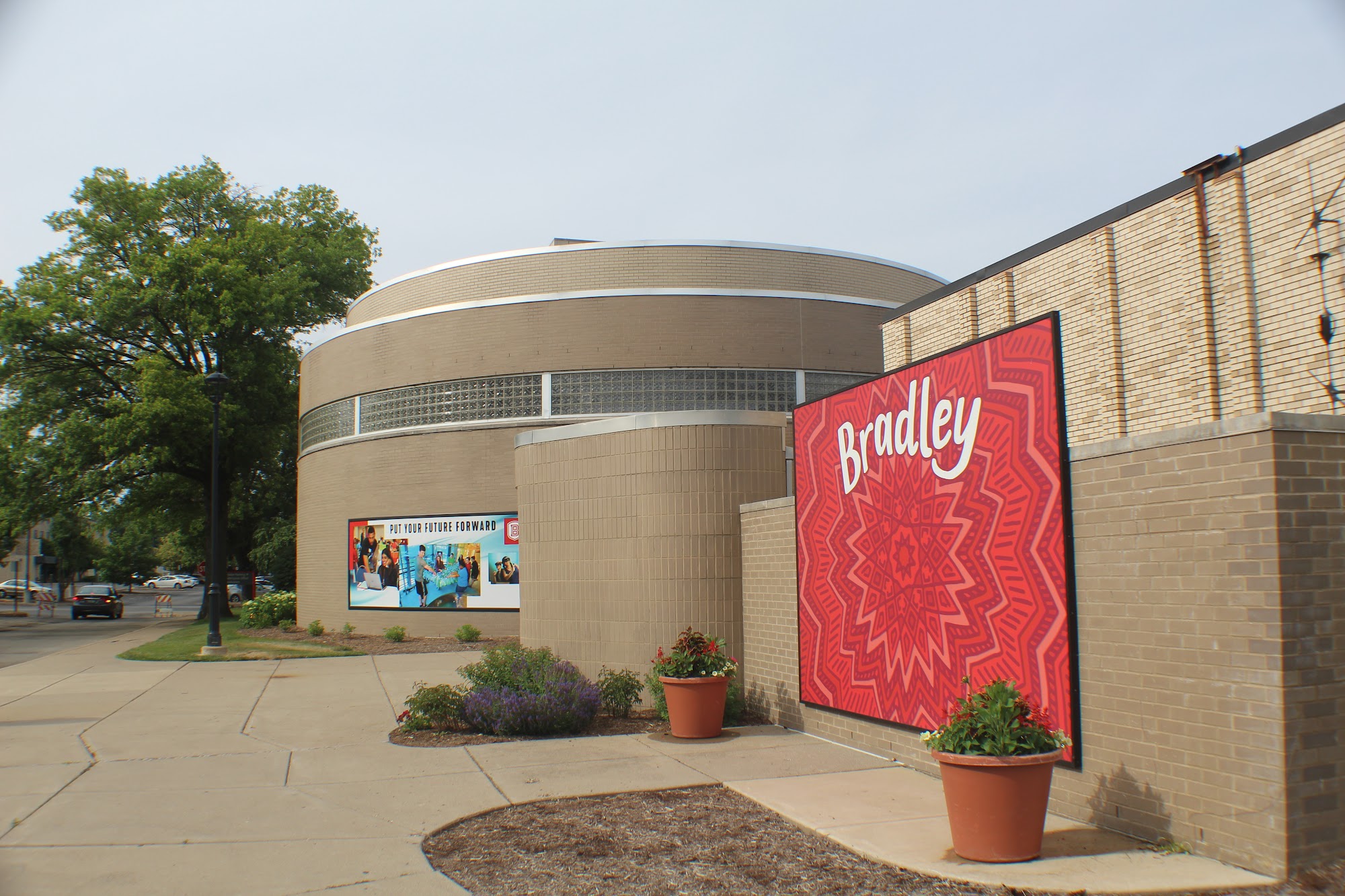 BRADLEY UNIVERSITY BOOKSTORE - Peoria IL - Hours, Directions, Reviews ...