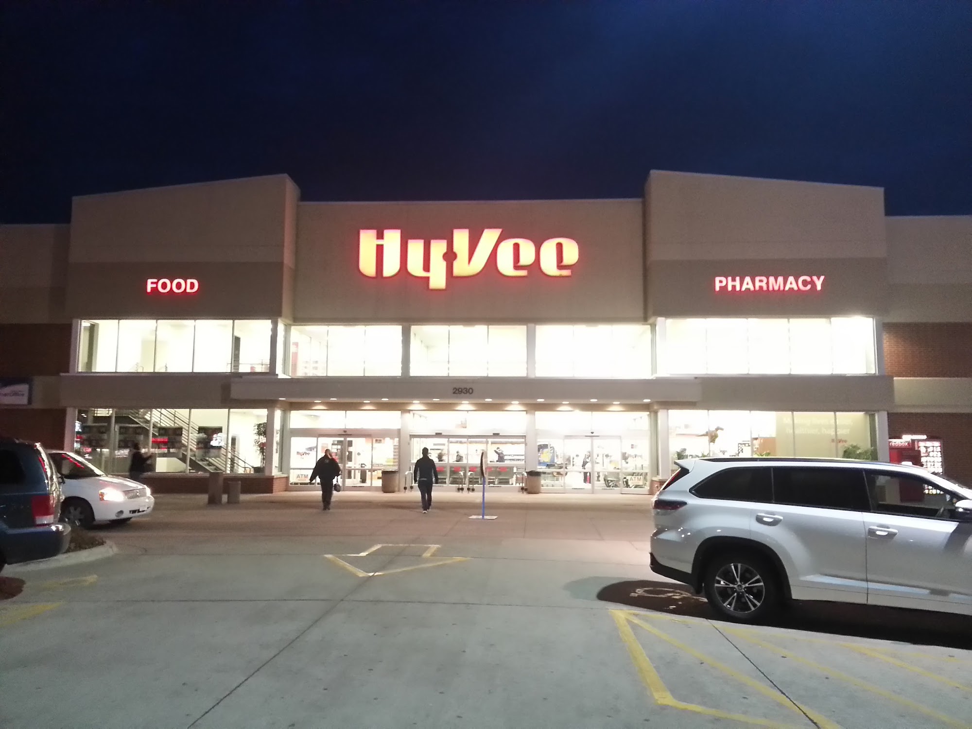 HY-VEE GROCERY STORE - 2930 18th Ave Ste 102, Rock Island IL - Hours ...