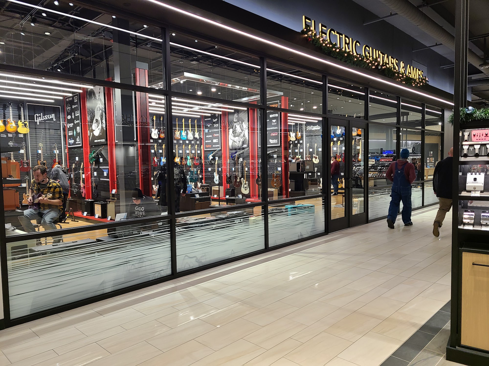 SWEETWATER SOUND - Fort Wayne IN - Hours, Directions, Reviews - Loc8NearMe