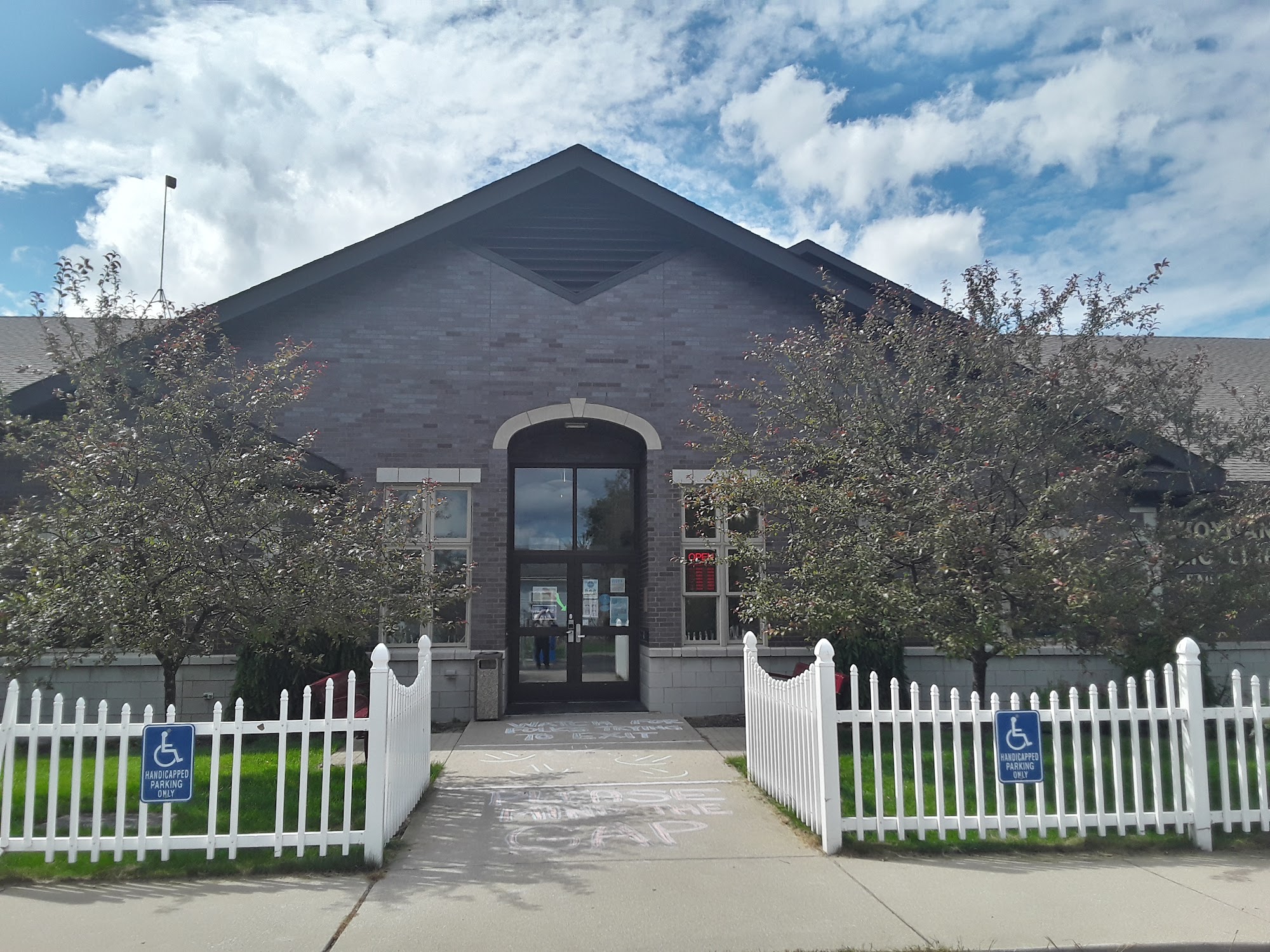 CHEBOYGAN PUBLIC LIBRARY - Cheboygan MI - Hours, Directions, Reviews ...