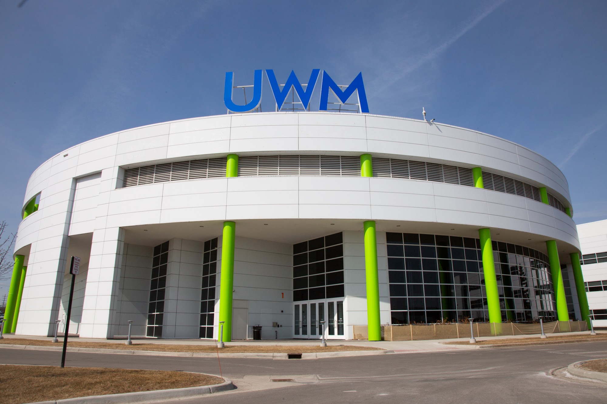 UNITED WHOLESALE MORTGAGE (UWM) - MAIN CAMPUS - Pontiac MI - Hours ...