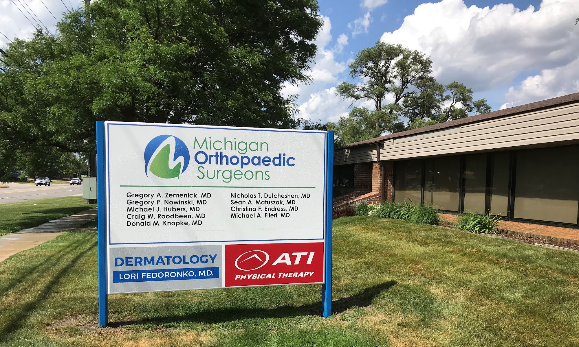 MICHIGAN ORTHOPAEDIC SURGEONS - Troy MI - Hours, Directions, Reviews ...