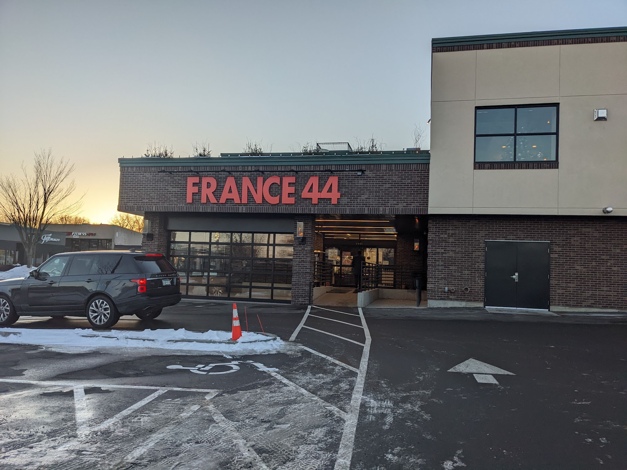 FRANCE 44 WINES & SPIRITS - Minneapolis MN - Hours, Directions, Reviews ...