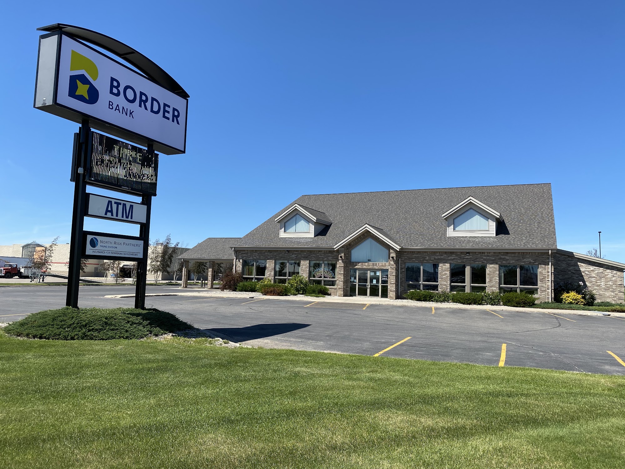 BORDER BANK - Roseau MN - Hours, Directions, Reviews - Loc8NearMe