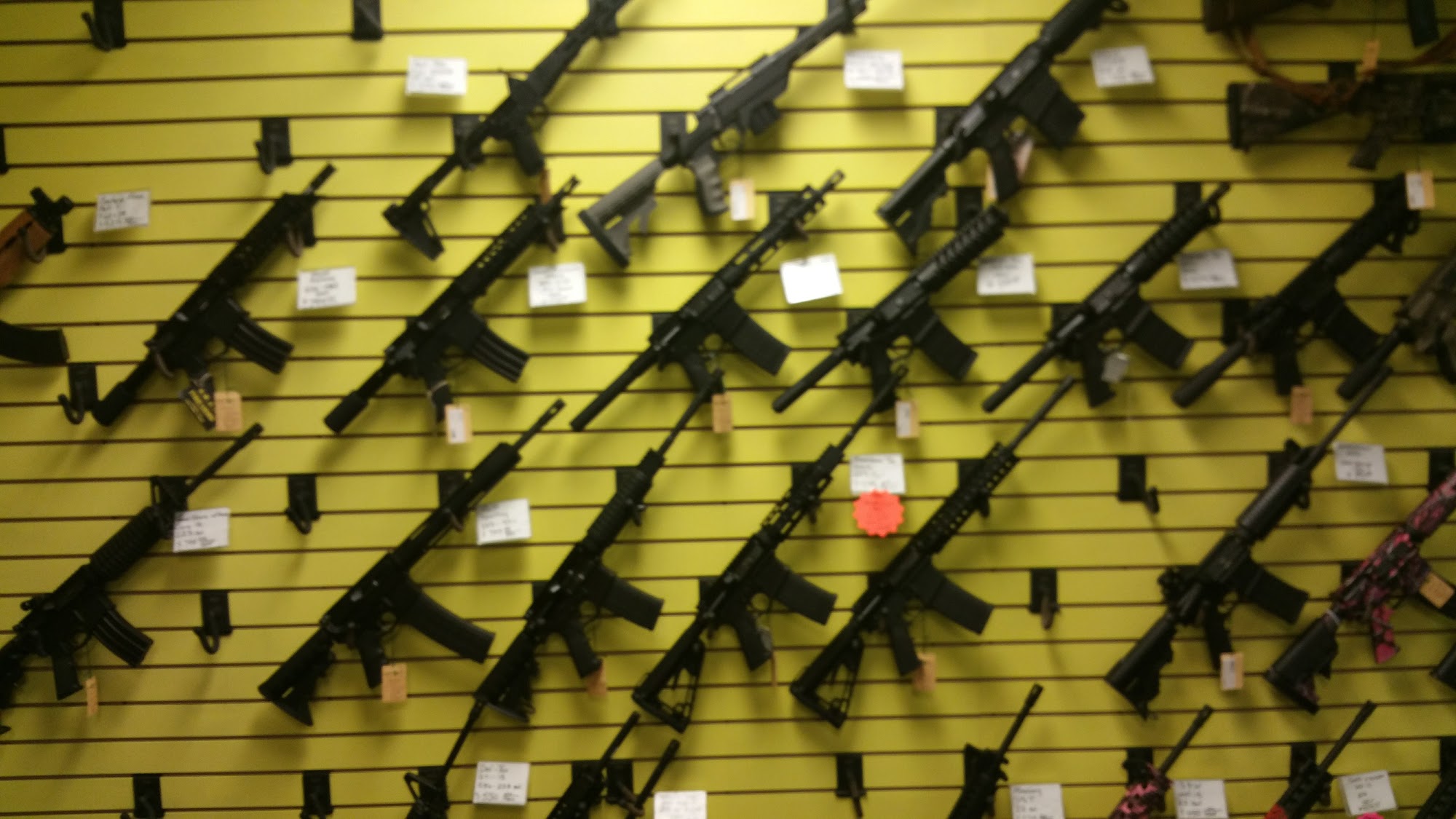 BULLFROG CORNER PAWN & GUNS - Horn Lake MS - Hours, Directions, Reviews ...