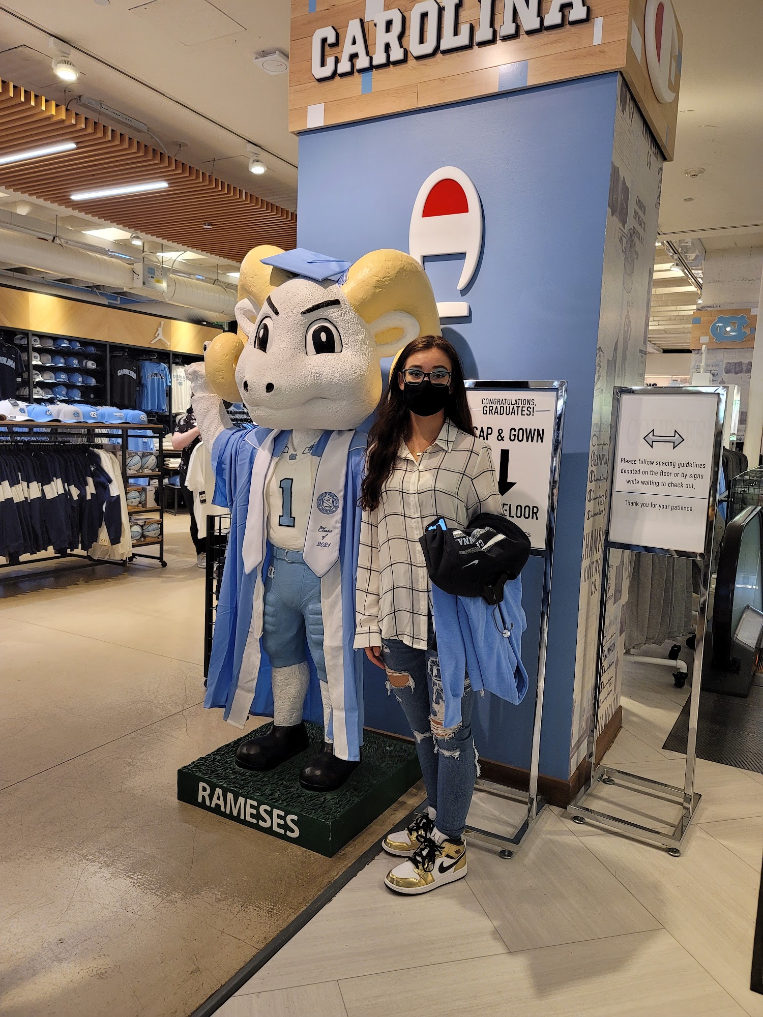 UNC STUDENT STORES - Chapel Hill NC - Hours, Directions, Reviews ...