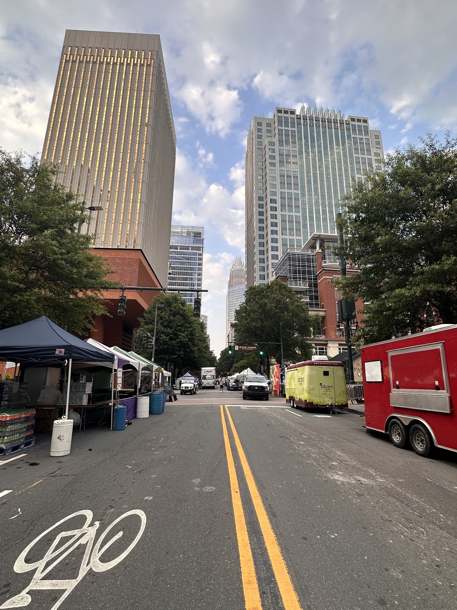THREE WELLS FARGO CENTER - 401 S Tryon St, Charlotte NC - Hours ...