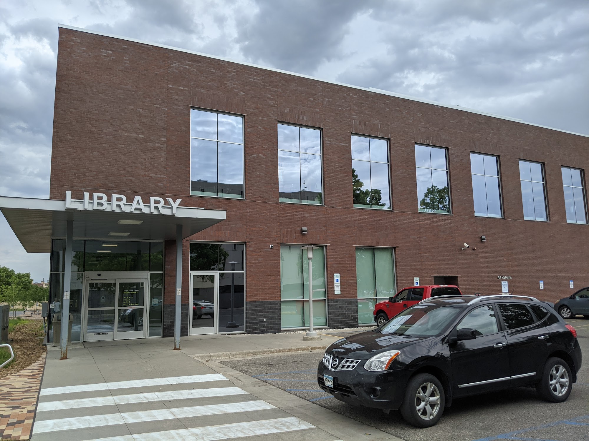 FARGO PUBLIC LIBRARY – MAIN LIBRARY - Fargo ND - Hours, Directions ...