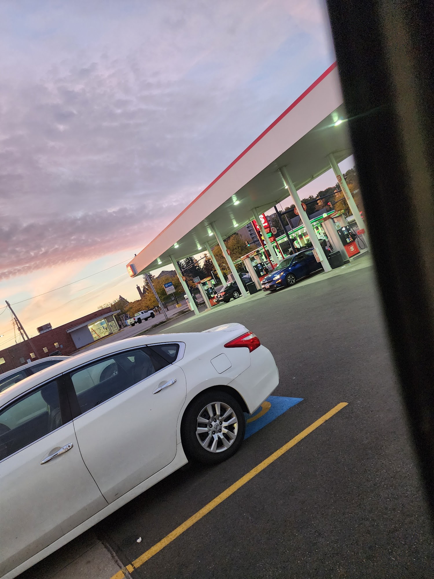 SPEEDWAY - 293 E Market St, Akron OH - Hours, Directions, Reviews ...