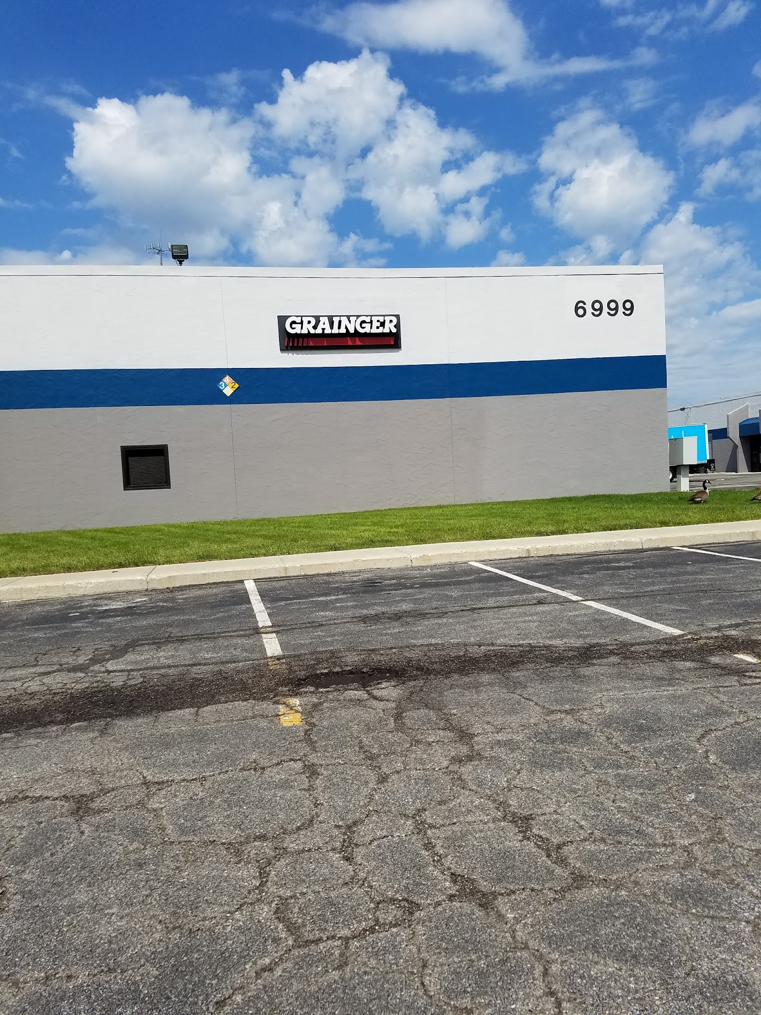GRAINGER INDUSTRIAL SUPPLY - 6999 Huntley Rd A, Columbus OH - Hours ...