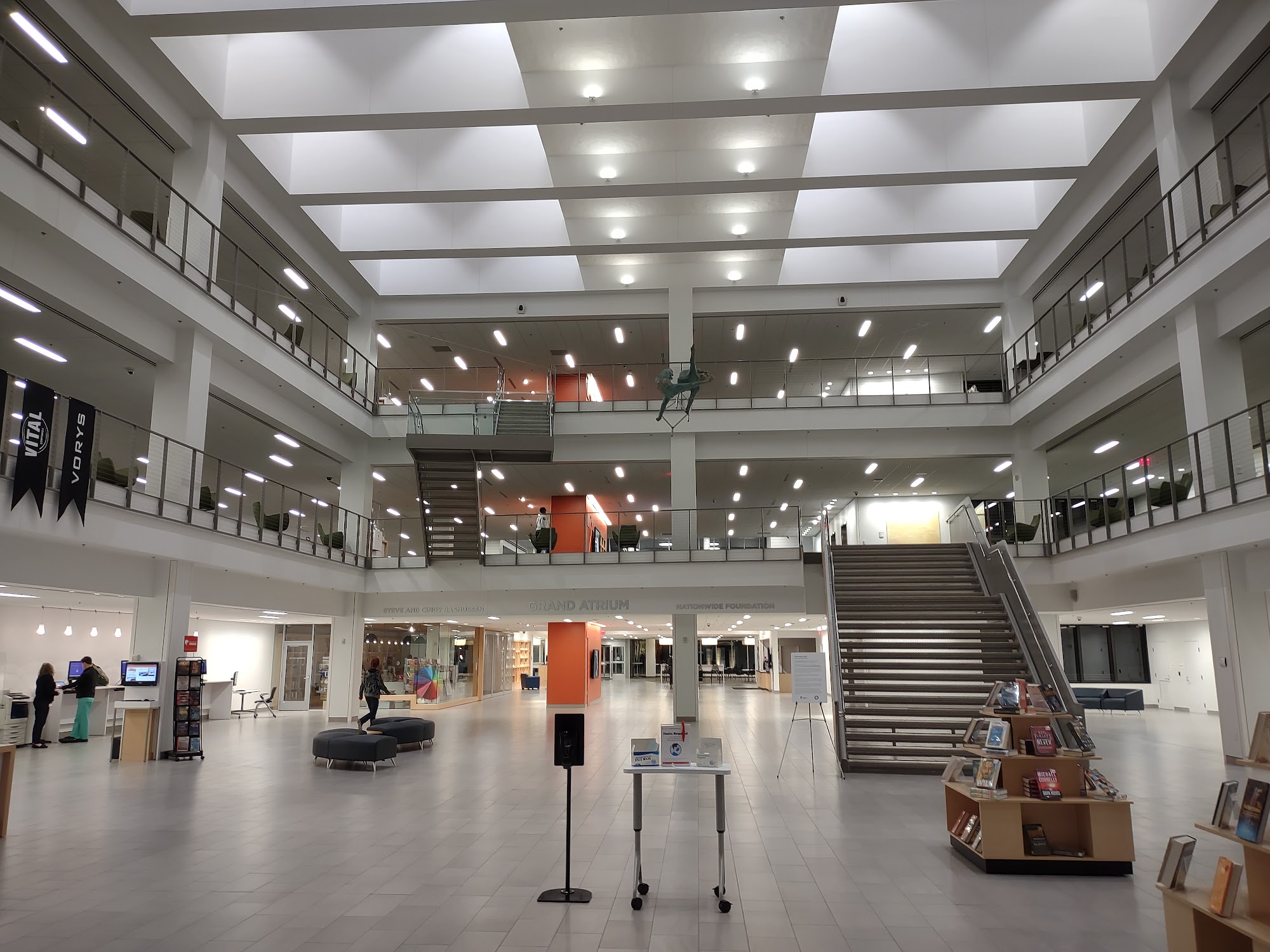 COLUMBUS METROPOLITAN LIBRARY - Columbus OH - Hours, Directions ...