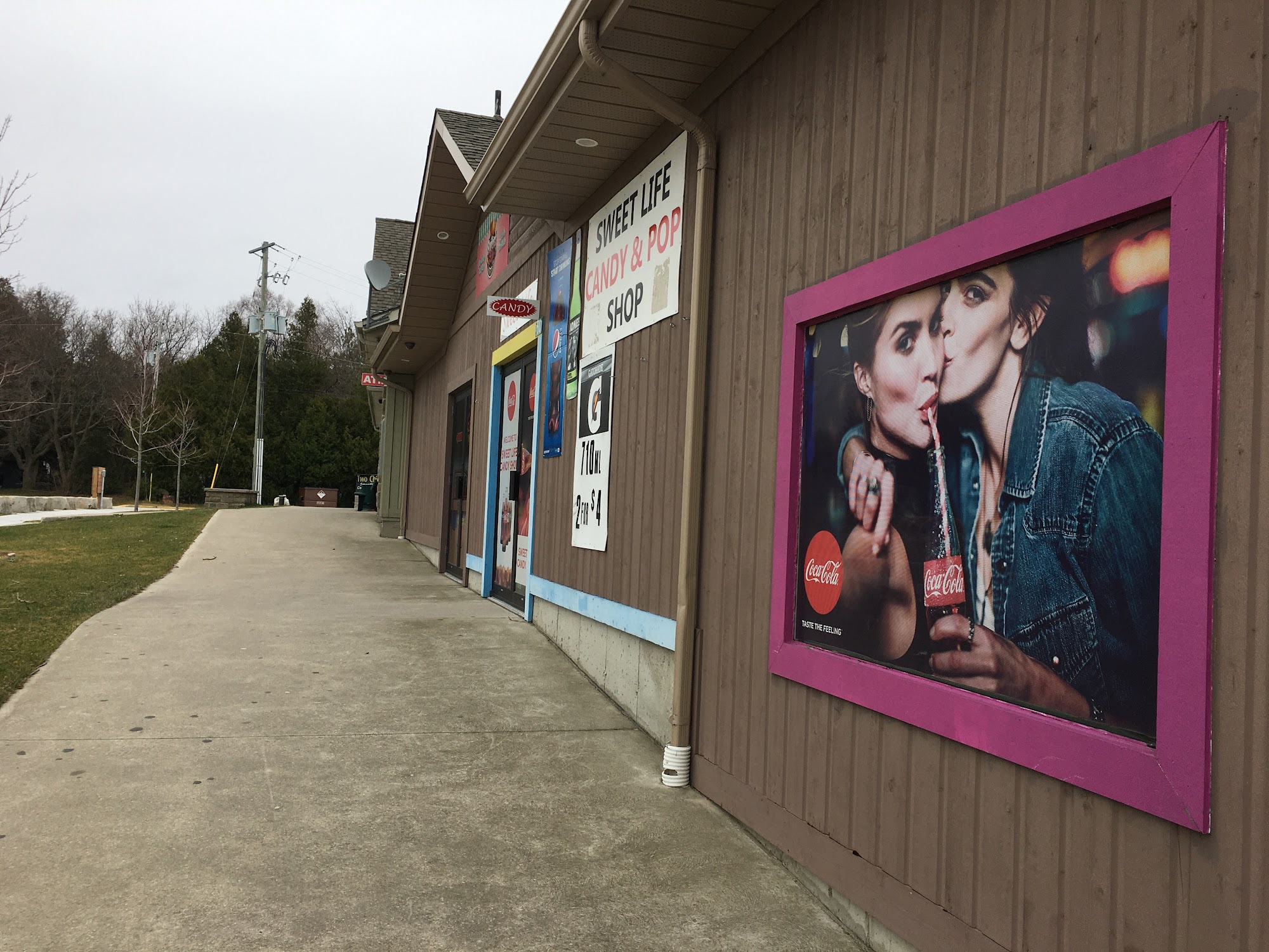 Sweet Life Candy & Pop Shop (Sauble Beach), Sauble Beach - Reviews (17 ...