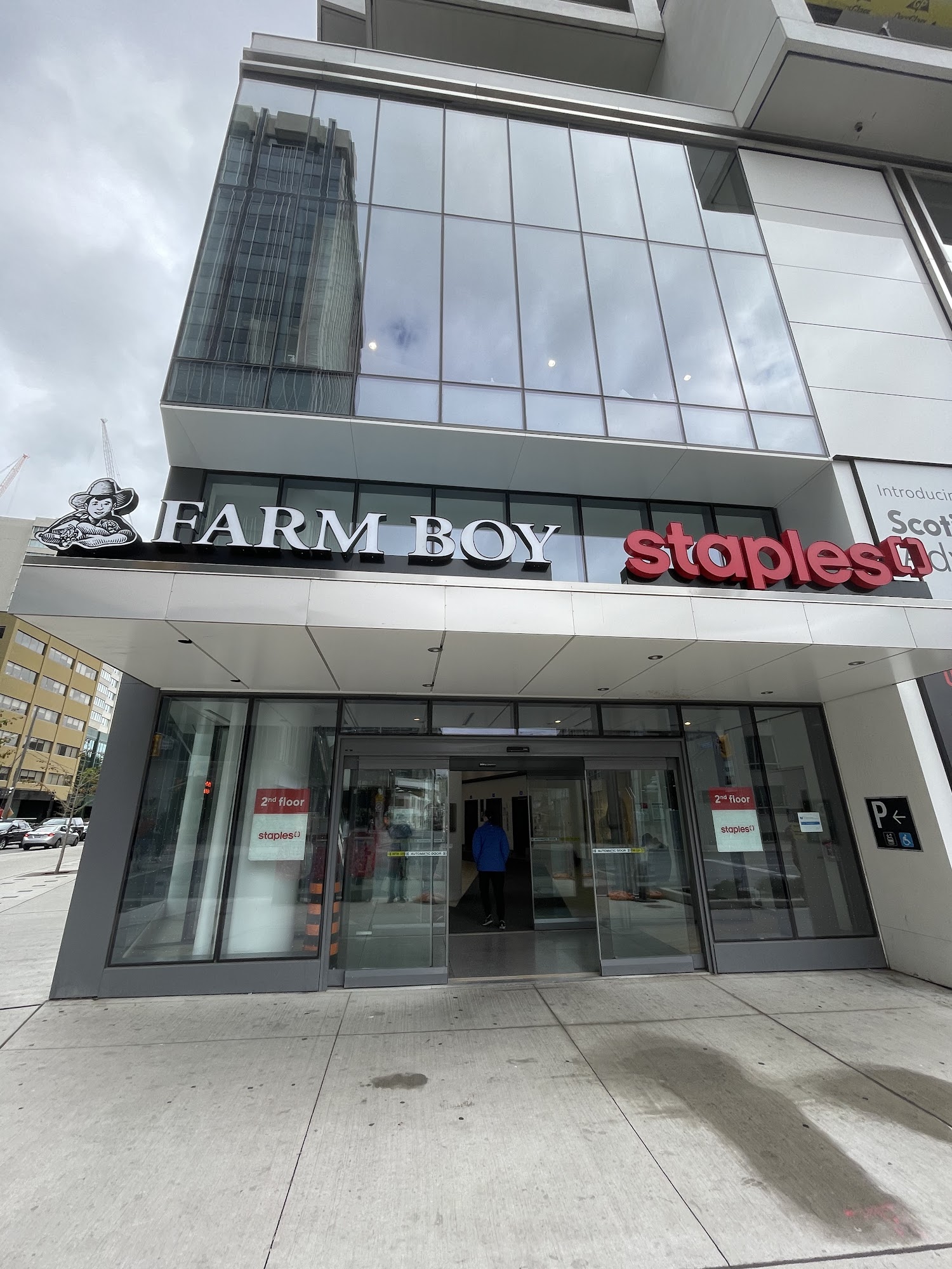 STAPLES - 2149 Yonge St, Toronto ON - Hours, Directions, Reviews ...