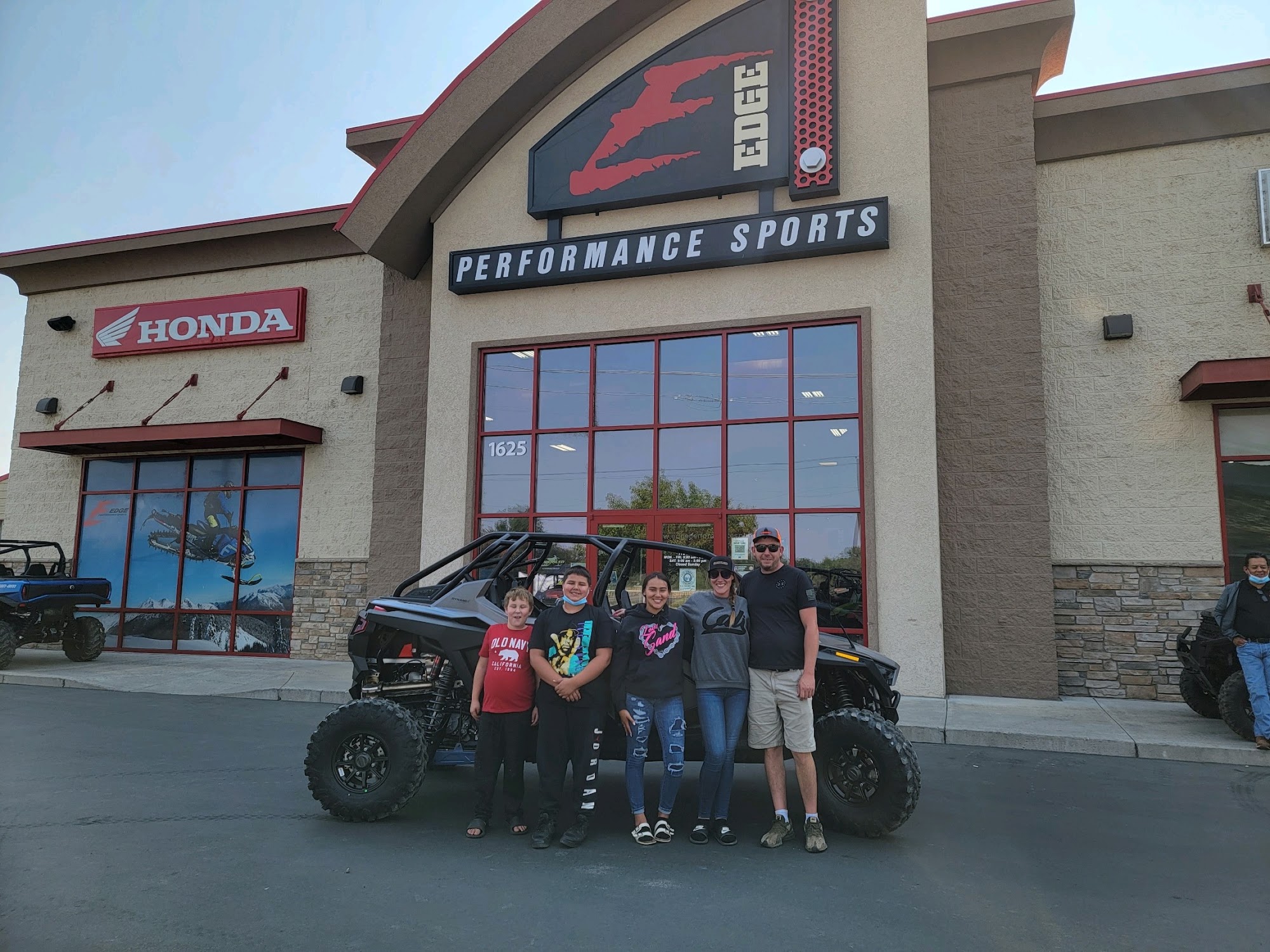 EDGE PERFORMANCE SPORTS - Ontario OR - Hours, Directions, Reviews ...