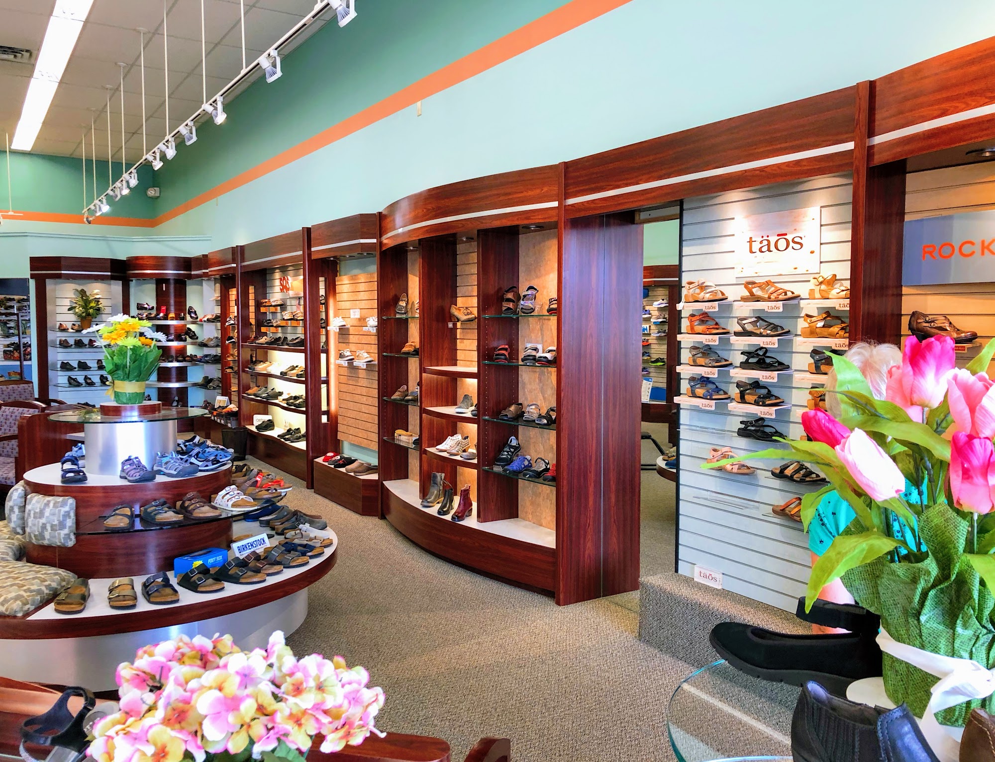 SHOE FLY - Altoona PA - Hours, Directions, Reviews - Loc8NearMe