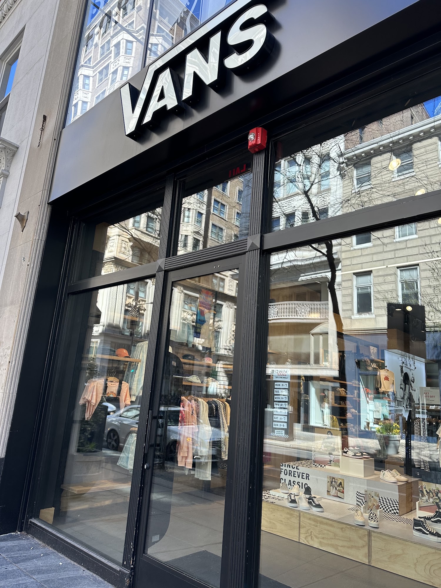 Vans Locations in Philadelphia, PA - Loc8NearMe