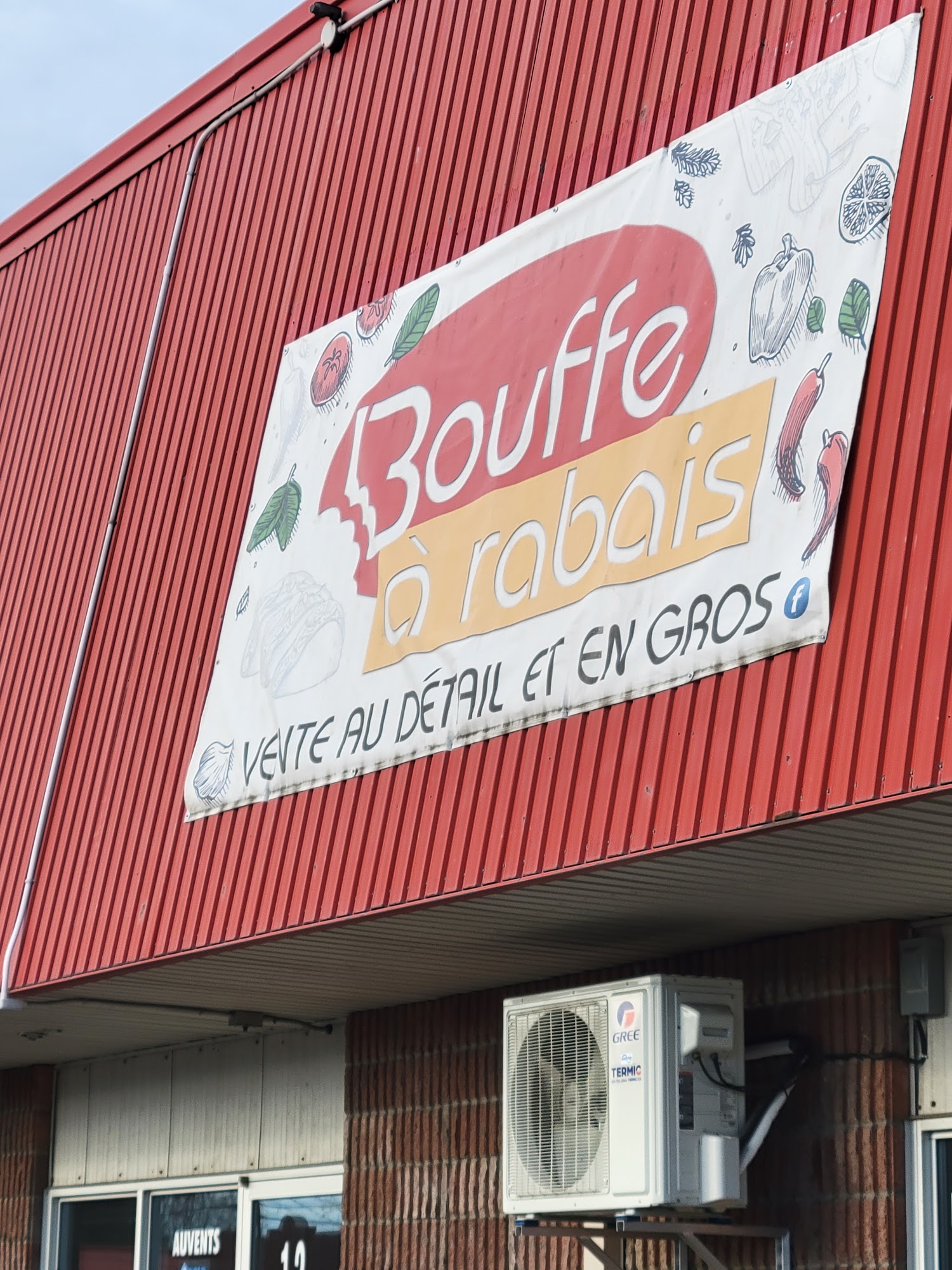 BOUFFE À RABAIS - Victoriaville QC - Hours, Directions, Reviews ...