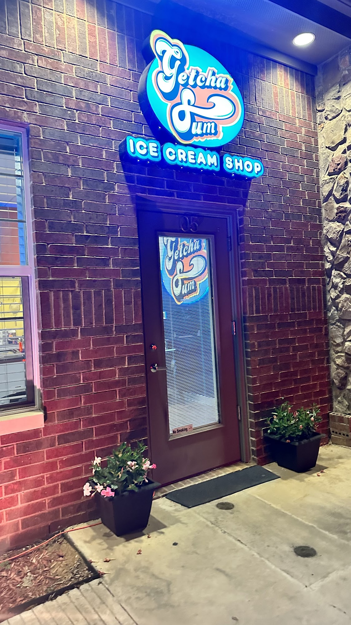 Getcha Sum Ice Cream Shop, Mansfield - Menu, Reviews (73), Photos (22) - Restaurantji