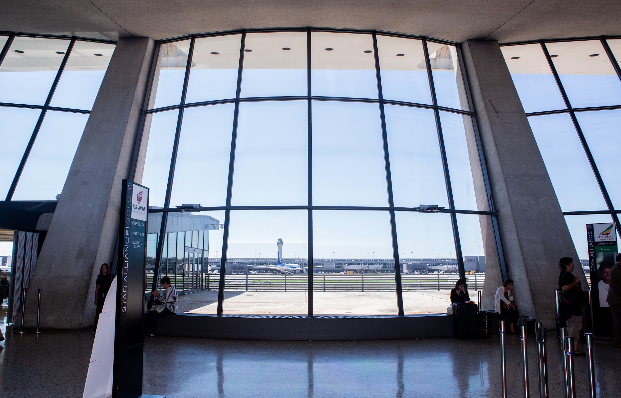 DULLES INTERNATIONAL AIRPORT - Dulles VA - Hours, Directions, Reviews ...