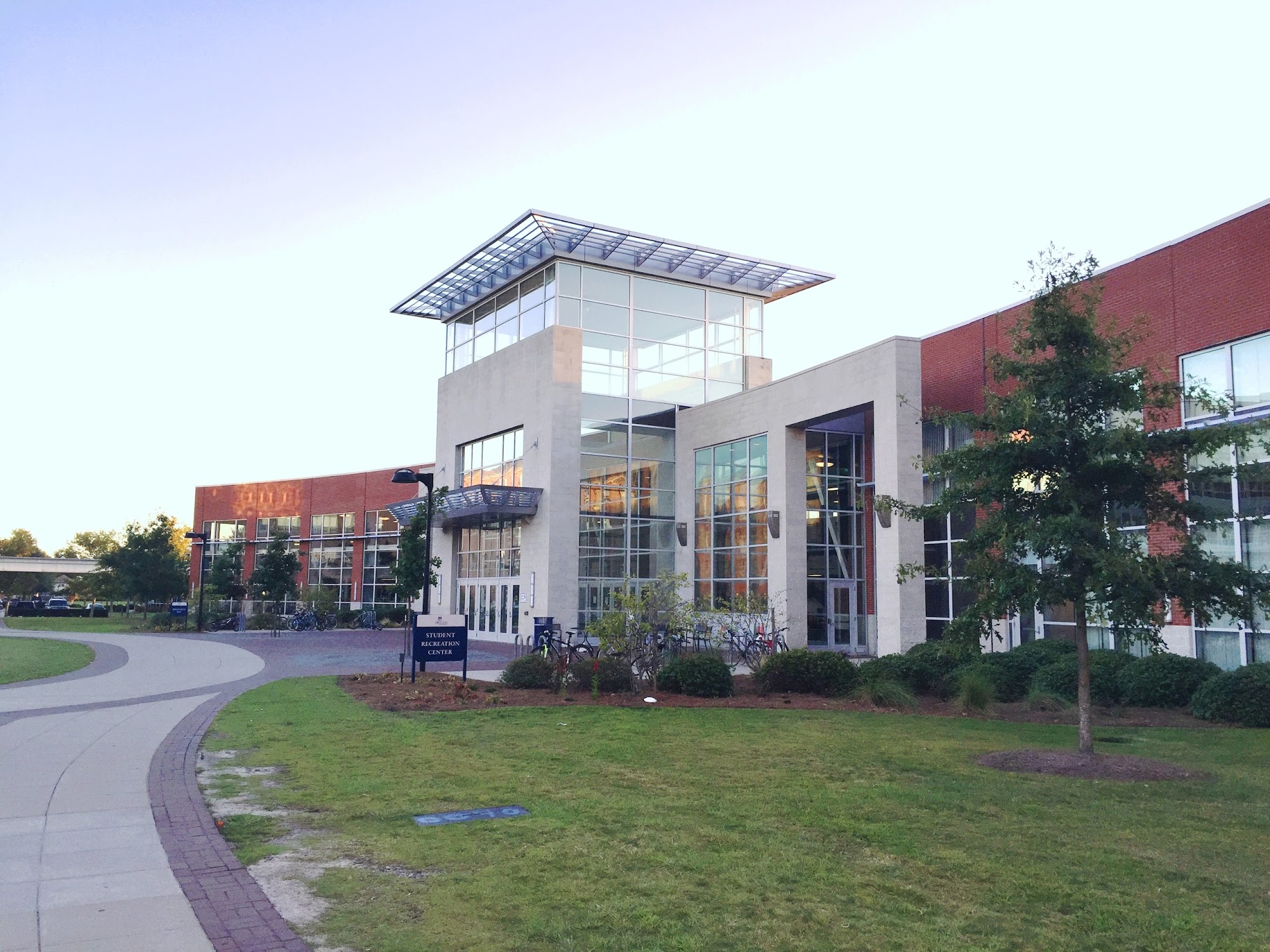 ODU STUDENT RECREATION CENTER - Norfolk VA - Hours, Directions, Reviews ...