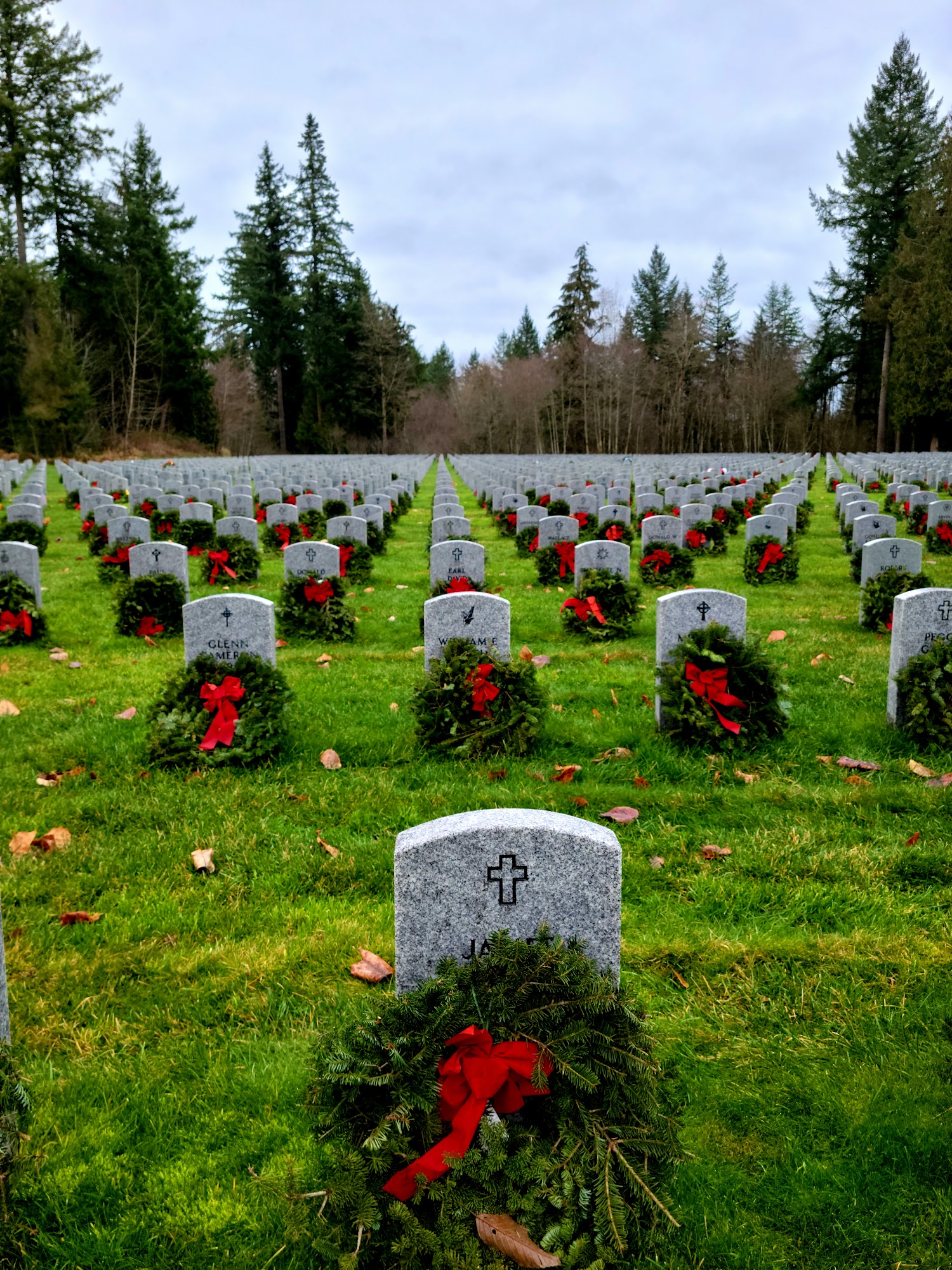 TAHOMA NATIONAL CEMETERY - Kent WA - Hours, Directions, Reviews ...