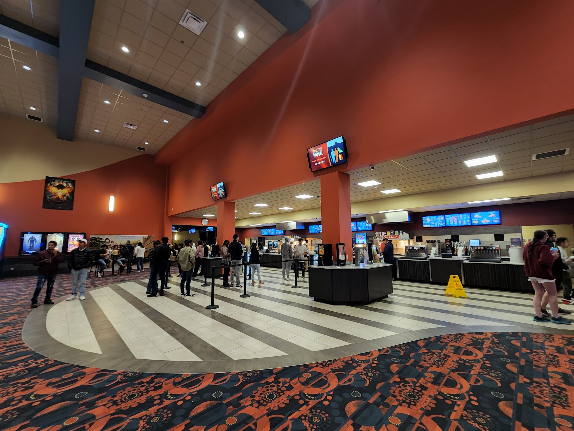 FAIRCHILD CINEMAS - QUEENSGATE 12 - Richland WA - Hours, Directions ...
