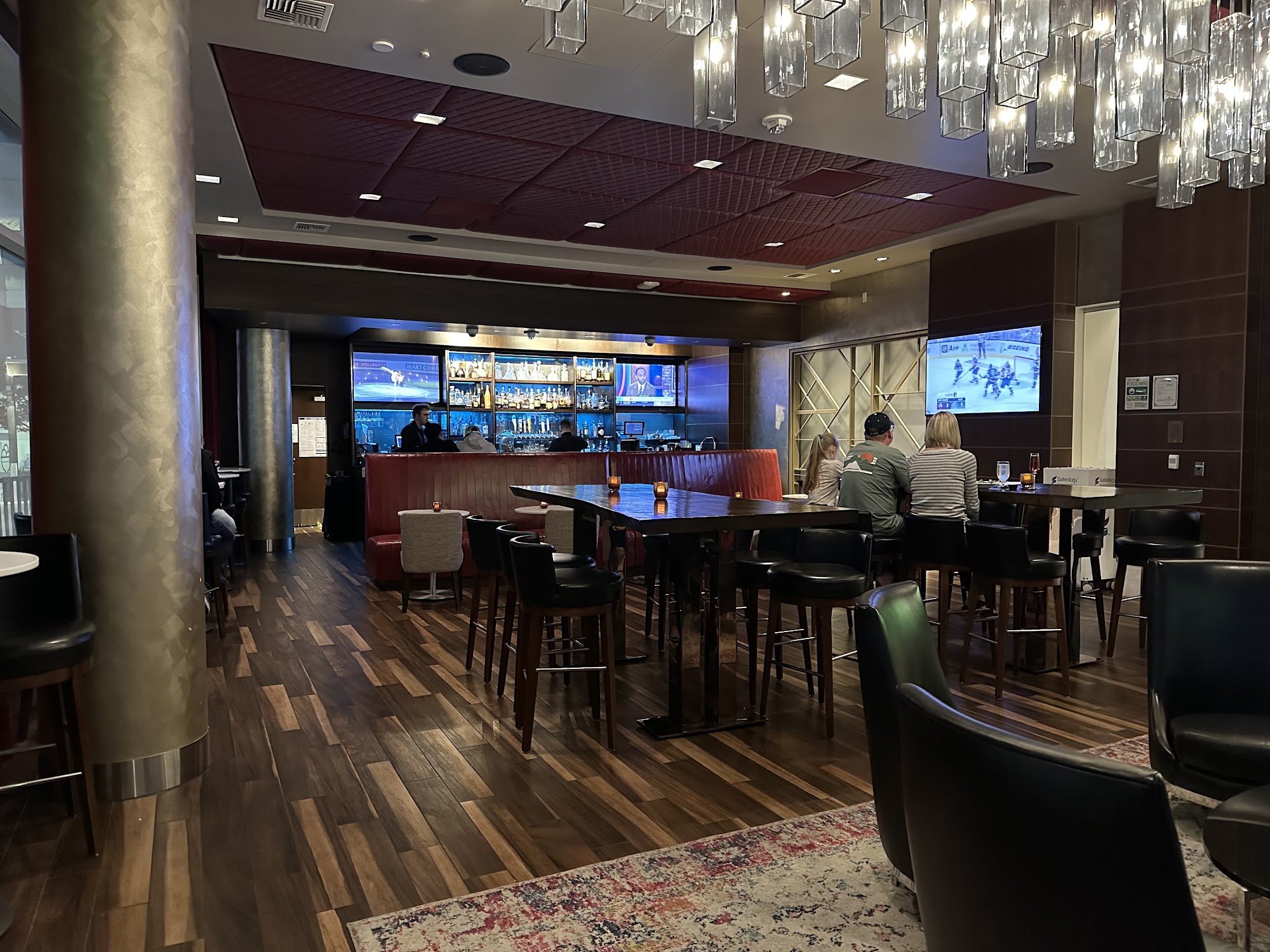 Zephyr Bar, Seattle - Menu, Reviews (17), Photos (17) - Restaurantji