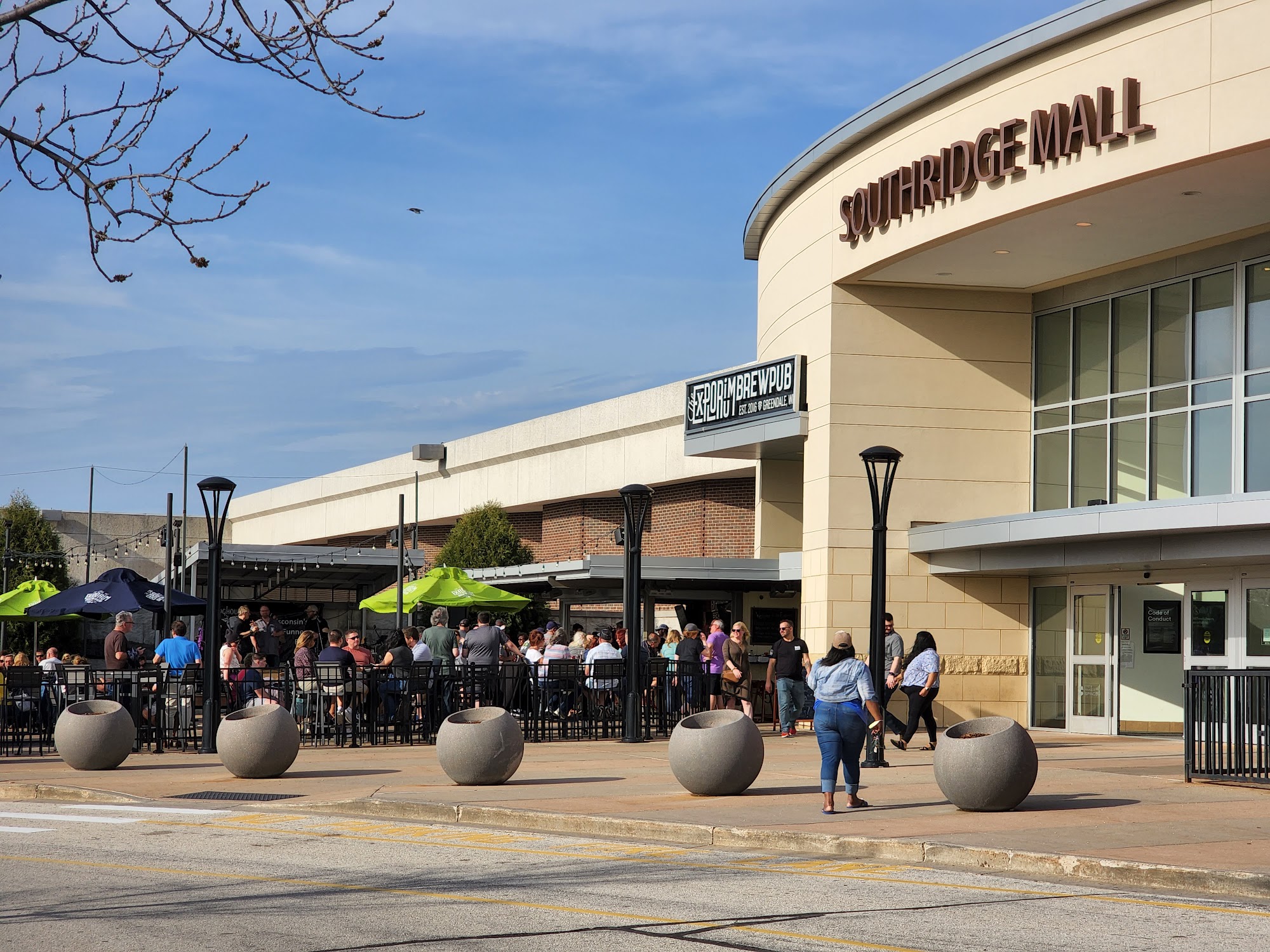 SOUTHRIDGE MALL - Greendale WI - Hours, Directions, Reviews - Loc8NearMe
