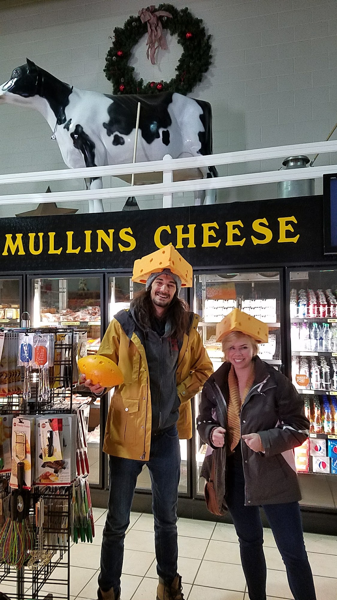 MULLINS CHEESE RETAIL STORE - Mosinee WI - Hours, Directions, Reviews ...