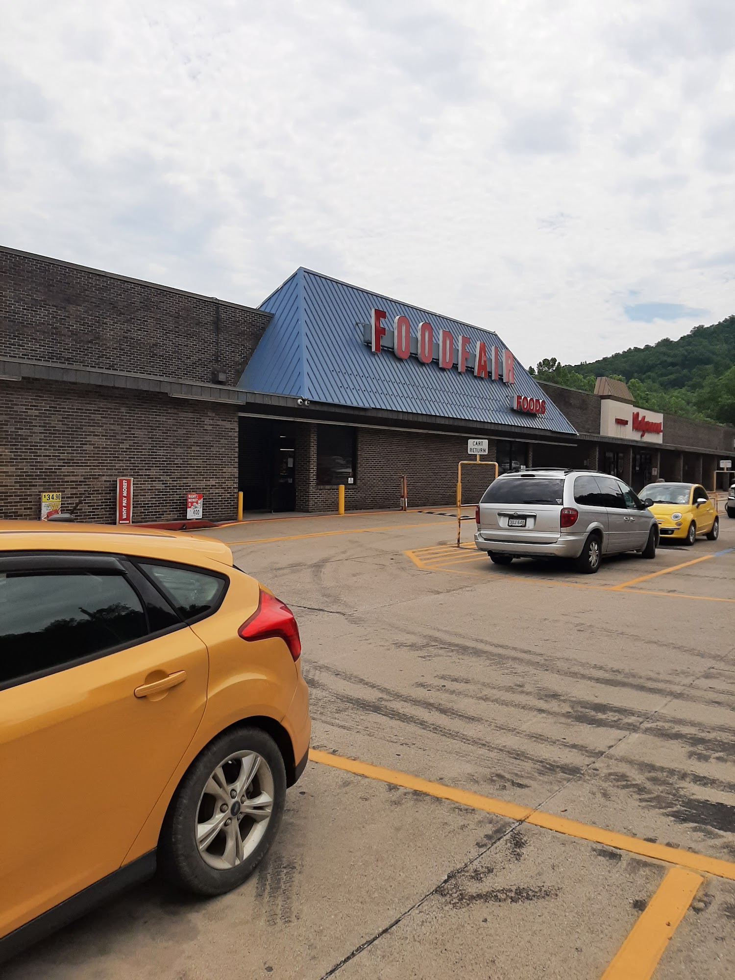 ELKVIEW MARKET - Elkview WV - Hours, Directions, Reviews - Loc8NearMe